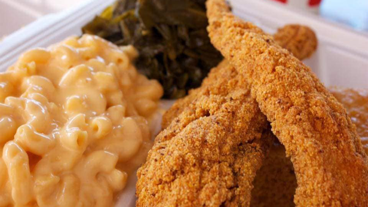 Food Truck: SDS Soul Food - Old Farm Winery at Hartland
